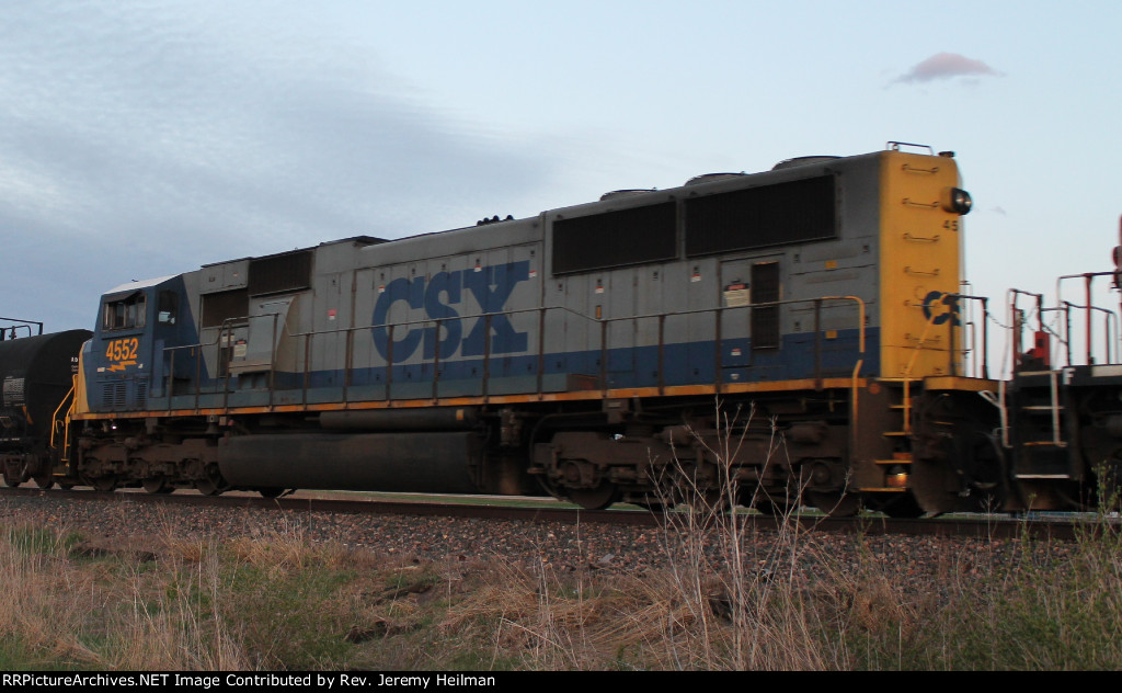 CSX 4552 (2)